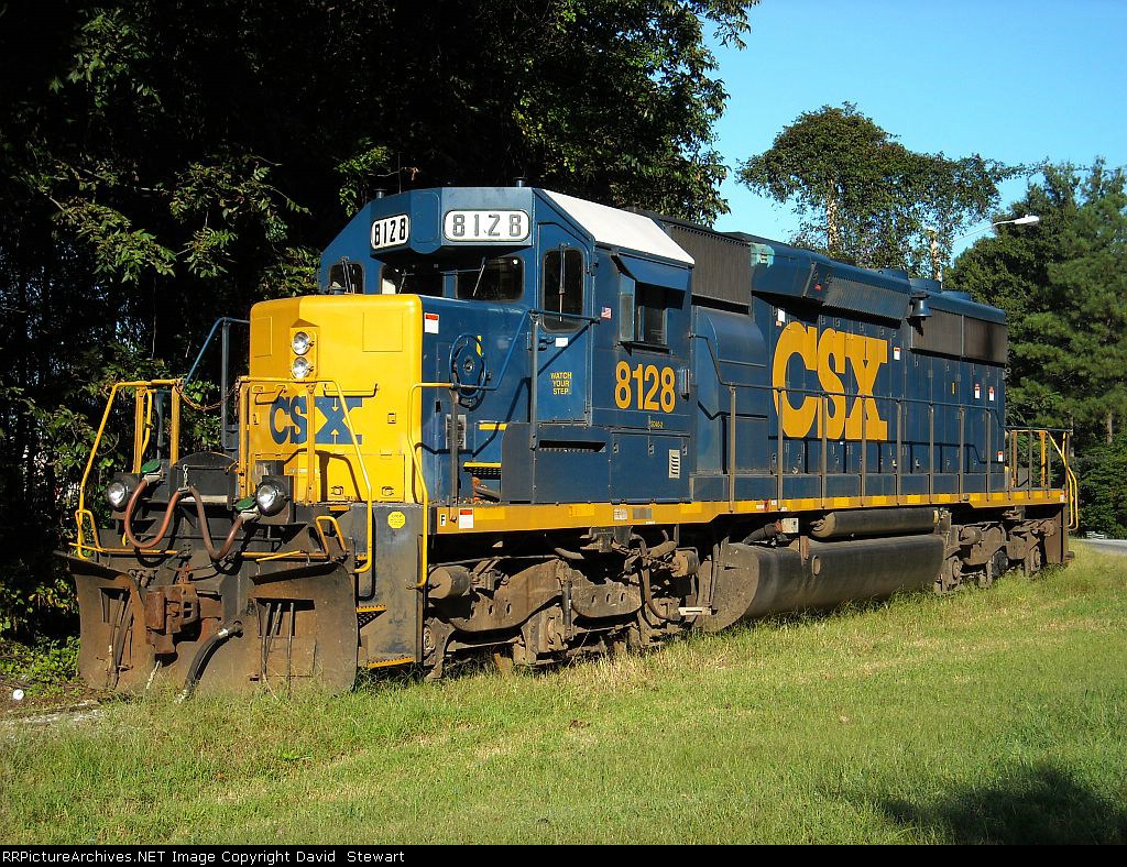 CSX SD40-2 8128
